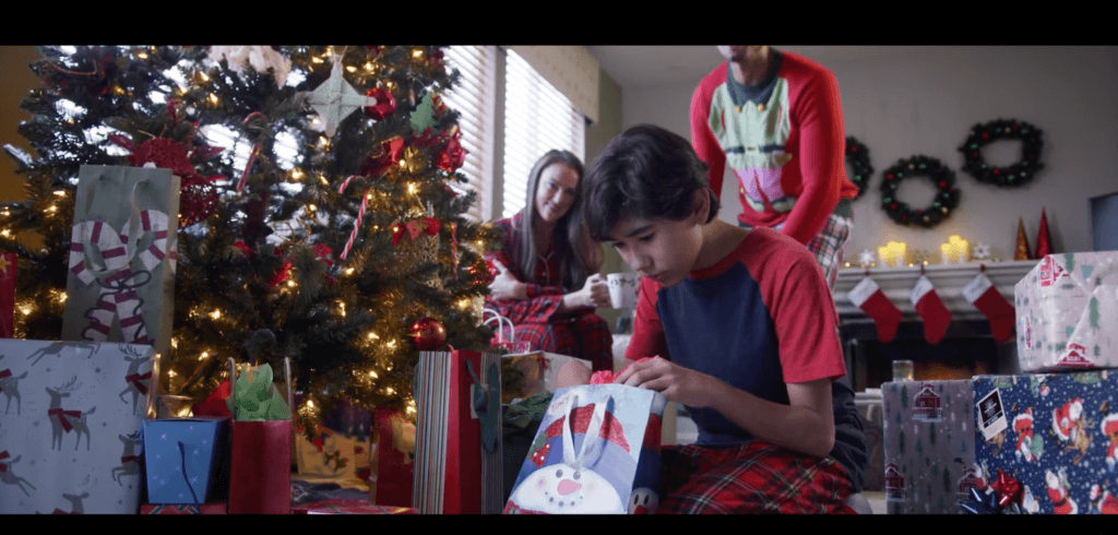 Short: Santa (2019) Review - Horror Guys